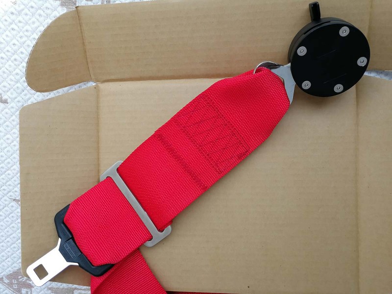 4-Point Racing Harness Installation: Coupe • ///M Weekend